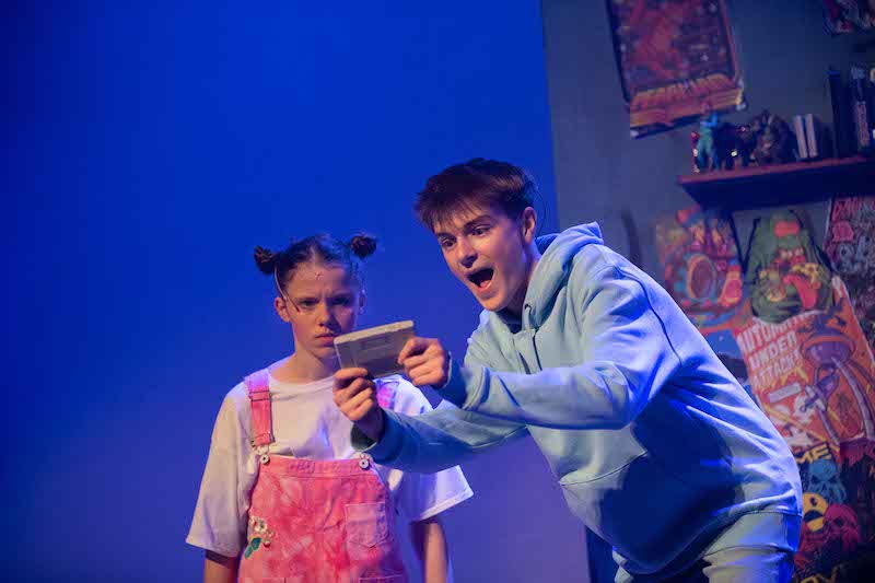 ALEX in Wonderland, Strode Theatre, Street | Fine Times Recorder